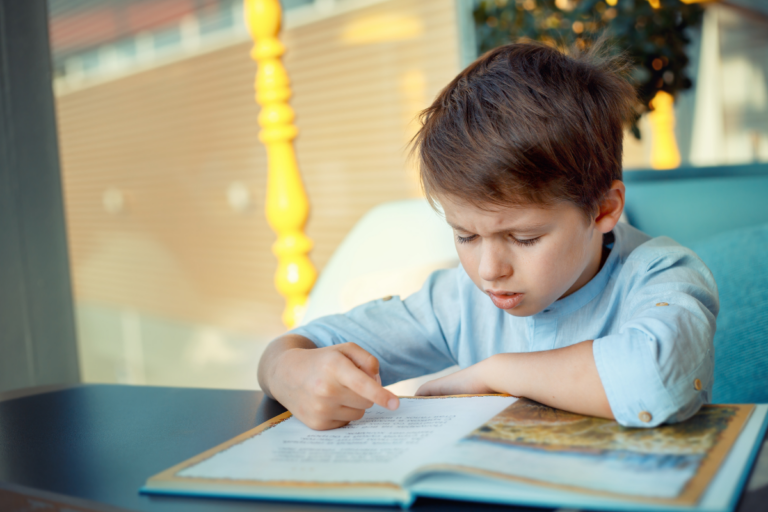 10 Strategies for Helping a Struggling Reader | ABCmouse