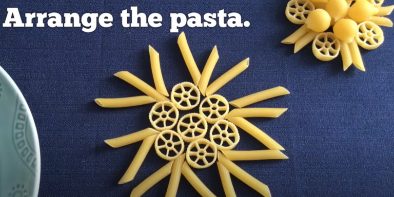 Pasta Snow Flake Craft | ABCmouse